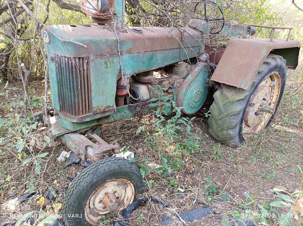 John Deere 730. sin Hidráulico. Embrague a Mano. - Agroads