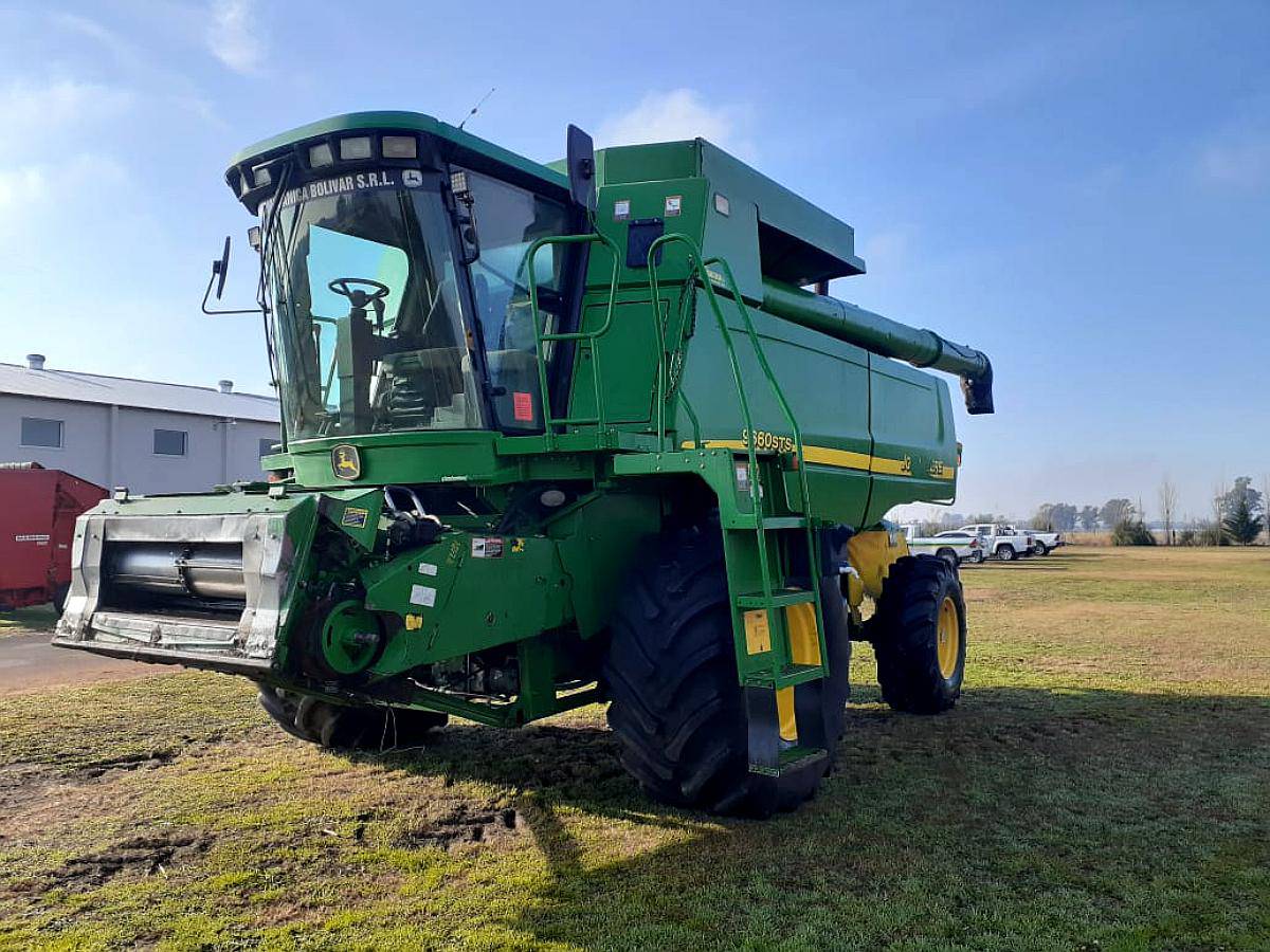 Cosechadora John Deere 9660 STS 30pies A o 2006 Agroads Cosechadora John Deere 9660 STS 30pies A o 2006 Agroads