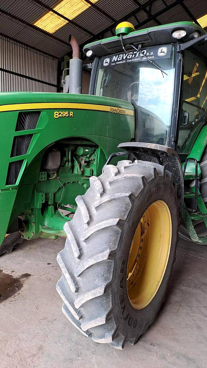 Tractor John Deere 8 295r año 2010 - Año: 2010 - Agroads