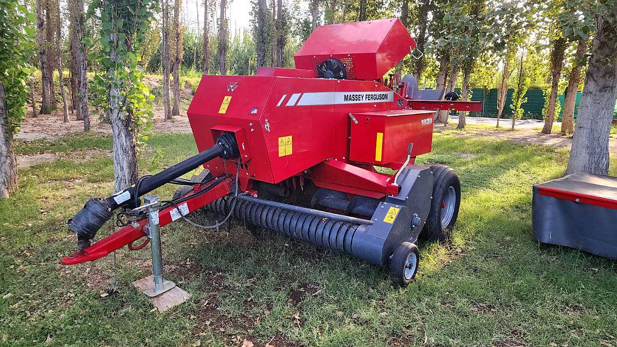 Enfardadora Massey Ferguson 1838 - Año: 2018 - u$s 32.000 - Agroads