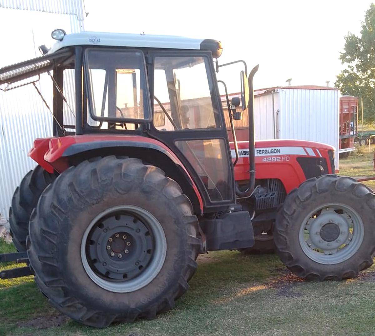 Tractor Massey Ferguson 4292 año 2018, Doble Traccion - Agroads