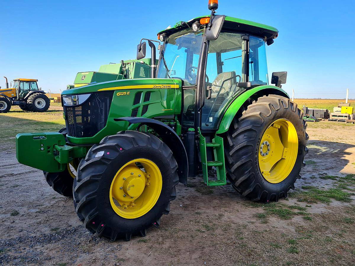 Tractor Nuevo JD 6125e Cabinado. Entrega Inmediata. - Agroads