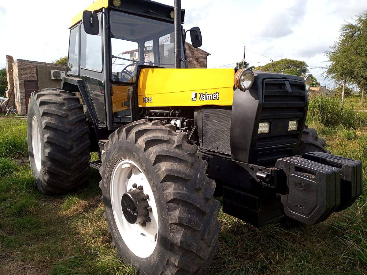 Tractor Valmet con Cabina - Año: 1998 - Agroads
