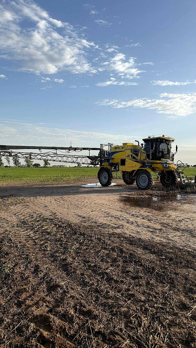 Pulverizadora Pla MAP II 3250 36 Mts Barral Hibrido - Agroads