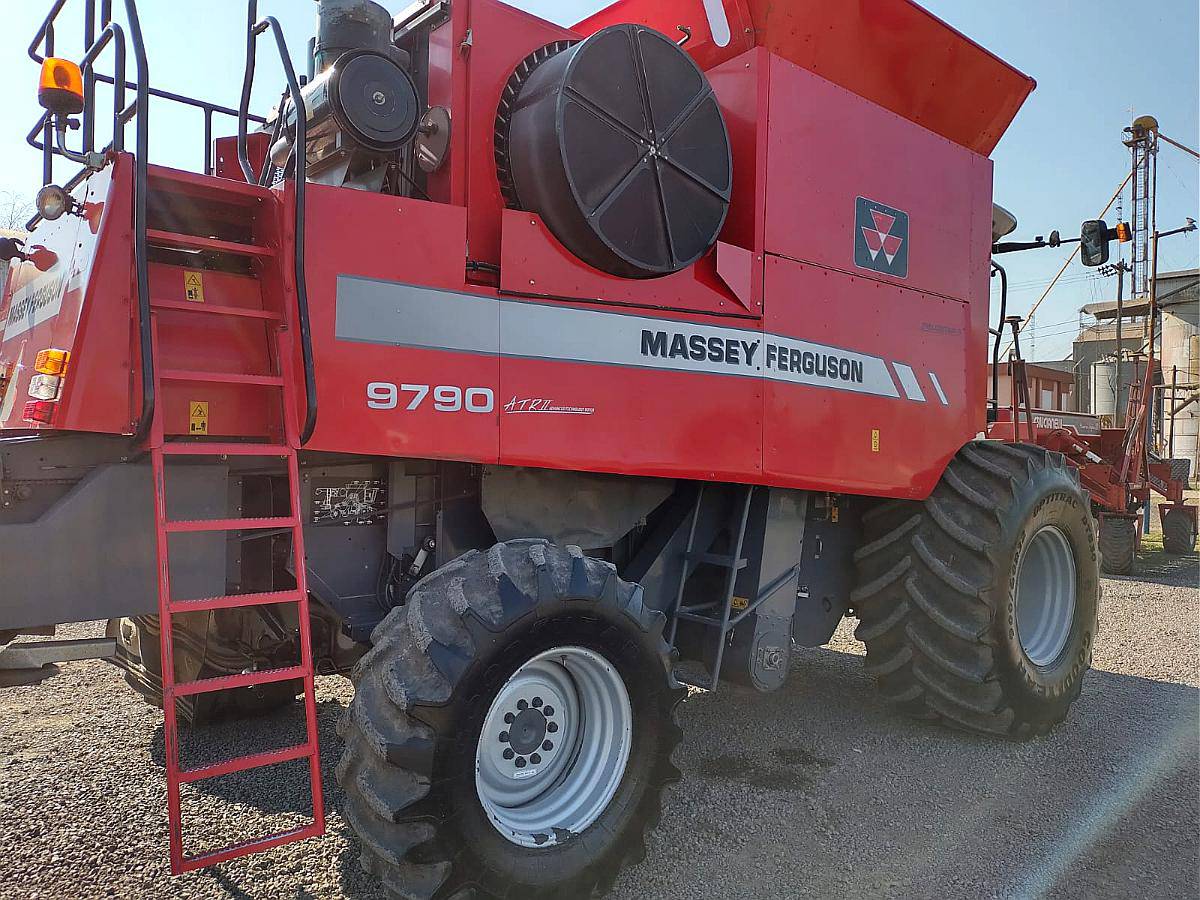 Cosechadora Massey Ferguson 9790 C/ Draper 35 C/piloto Aut. - Agroads
