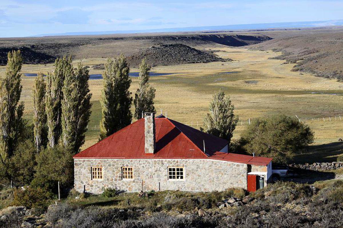 Lago Cardiel, Rio Chico, Santa Cruz, Argentina. 52377 hectáreas. - Agroads