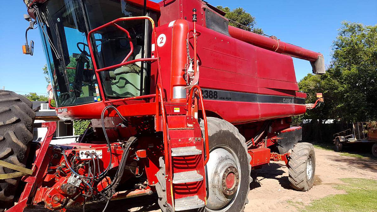 Cosechadora Case 2388 2003 - Año: 2003 - u$s 150.000 - Agroads