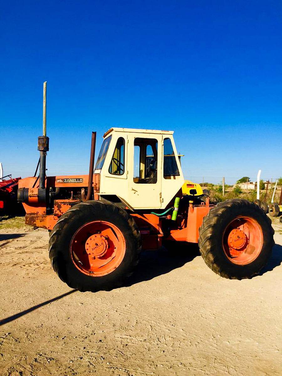 Tractor Zanello 4200 Articulado. - Año: 1991 - u$s 30.000 - Agroads
