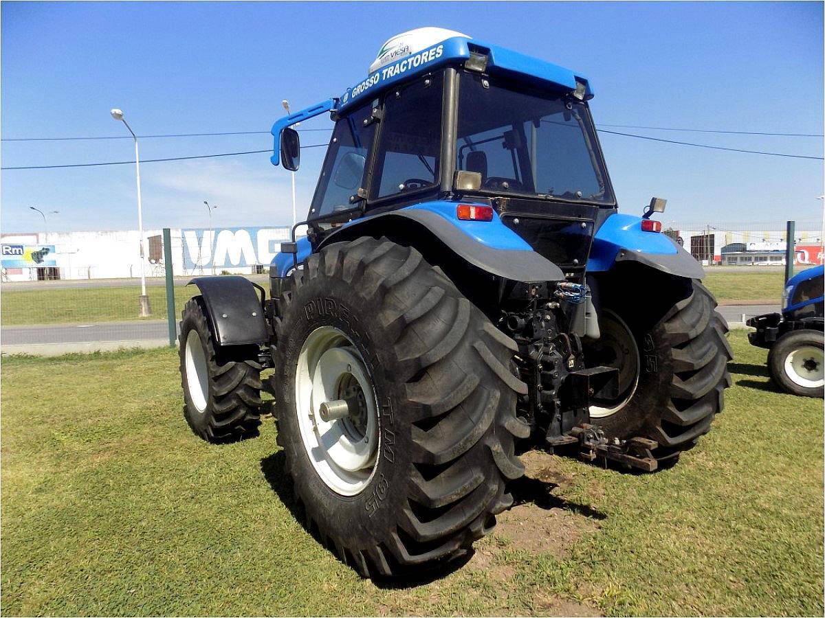 Tractor New Holland TM 150, año 2005 - Año: 2005 - Agroads