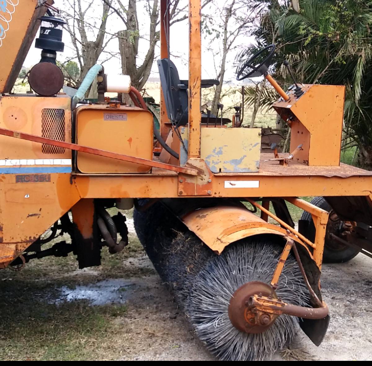 Barredora Broce Broom RC 350 - Año: 2000 - u$s 15.200 - Agroads