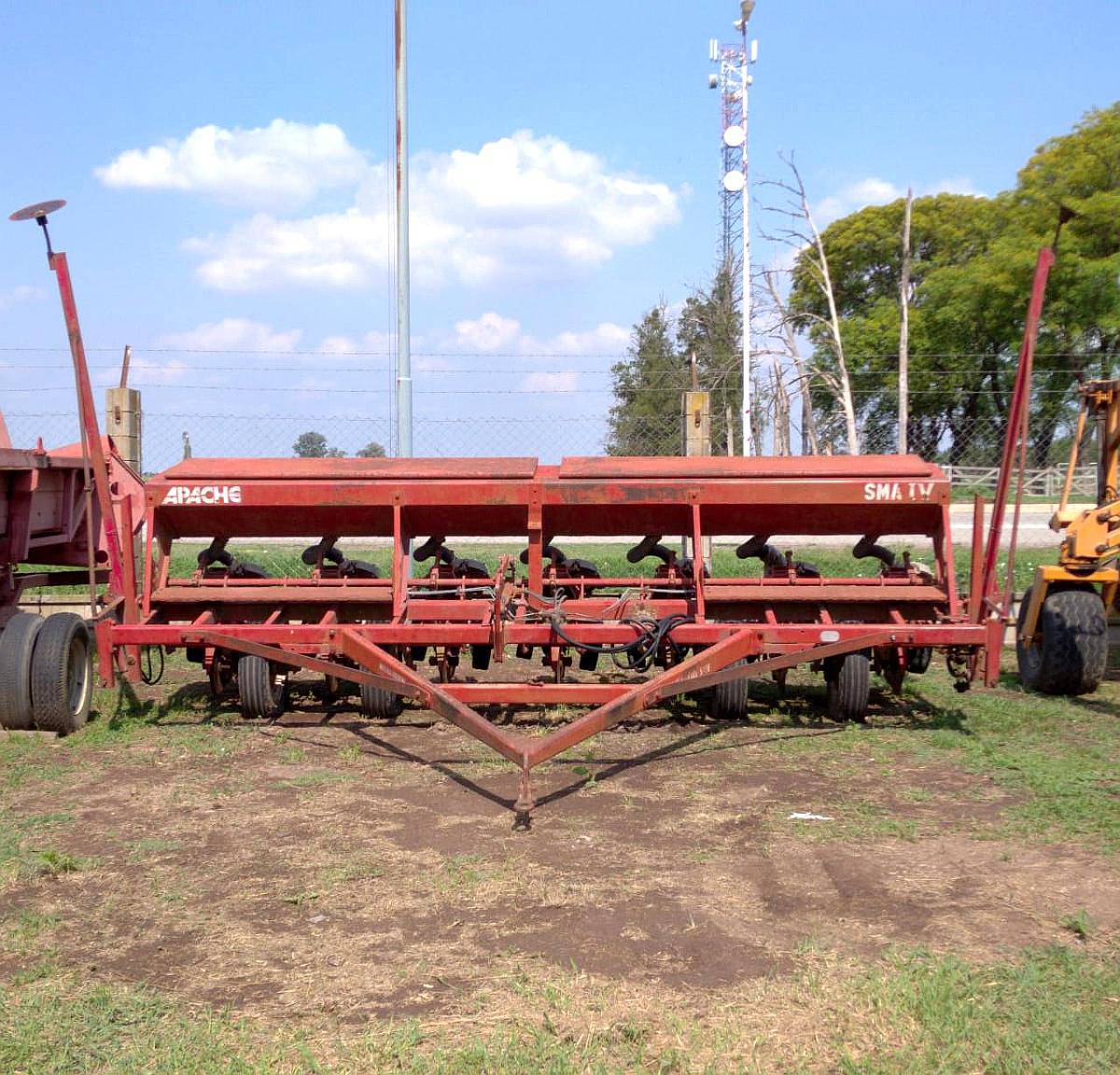 Sembradora Apache 7 a 70 - u$s 1.800 - Agroads