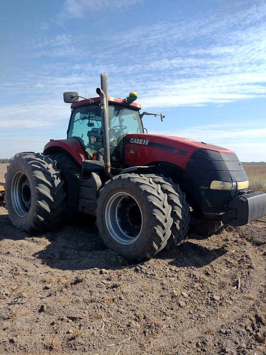 Case Magnum 315 año 2013 con 8650 Hs.- Duales. Damper Nuevo. - Agroads