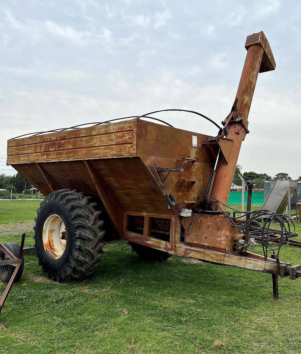 Tolva Autodescargable Ombu 14 TN con Balanza - Agroads