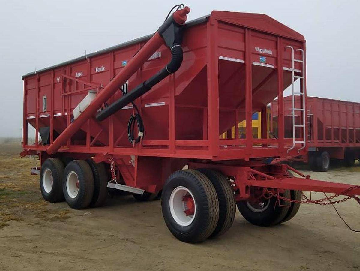 Acoplado Semillero de 30 Ton. 3 Ejes con Chimango - Agroads