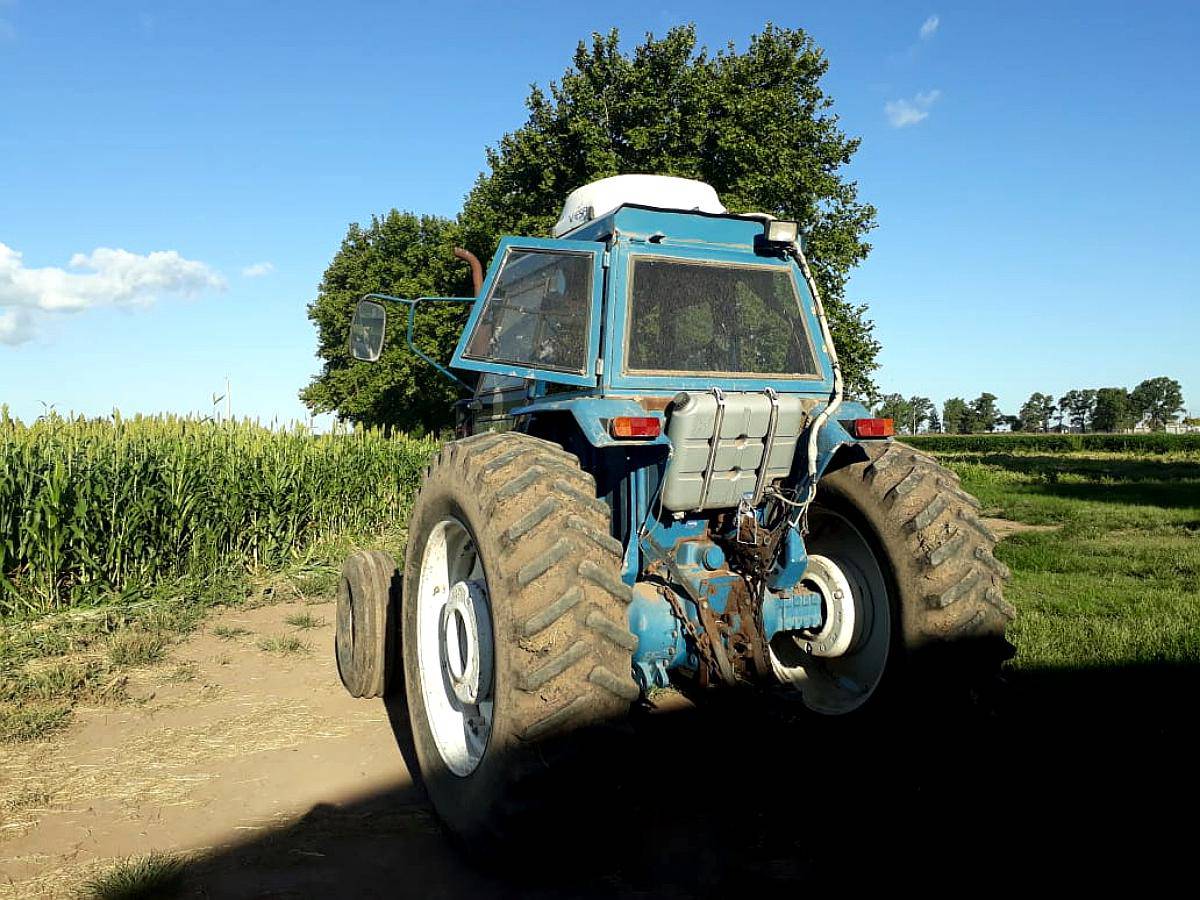 Tractor Ford New Holland 7830 año 97 - Año: 1997 - Agroads