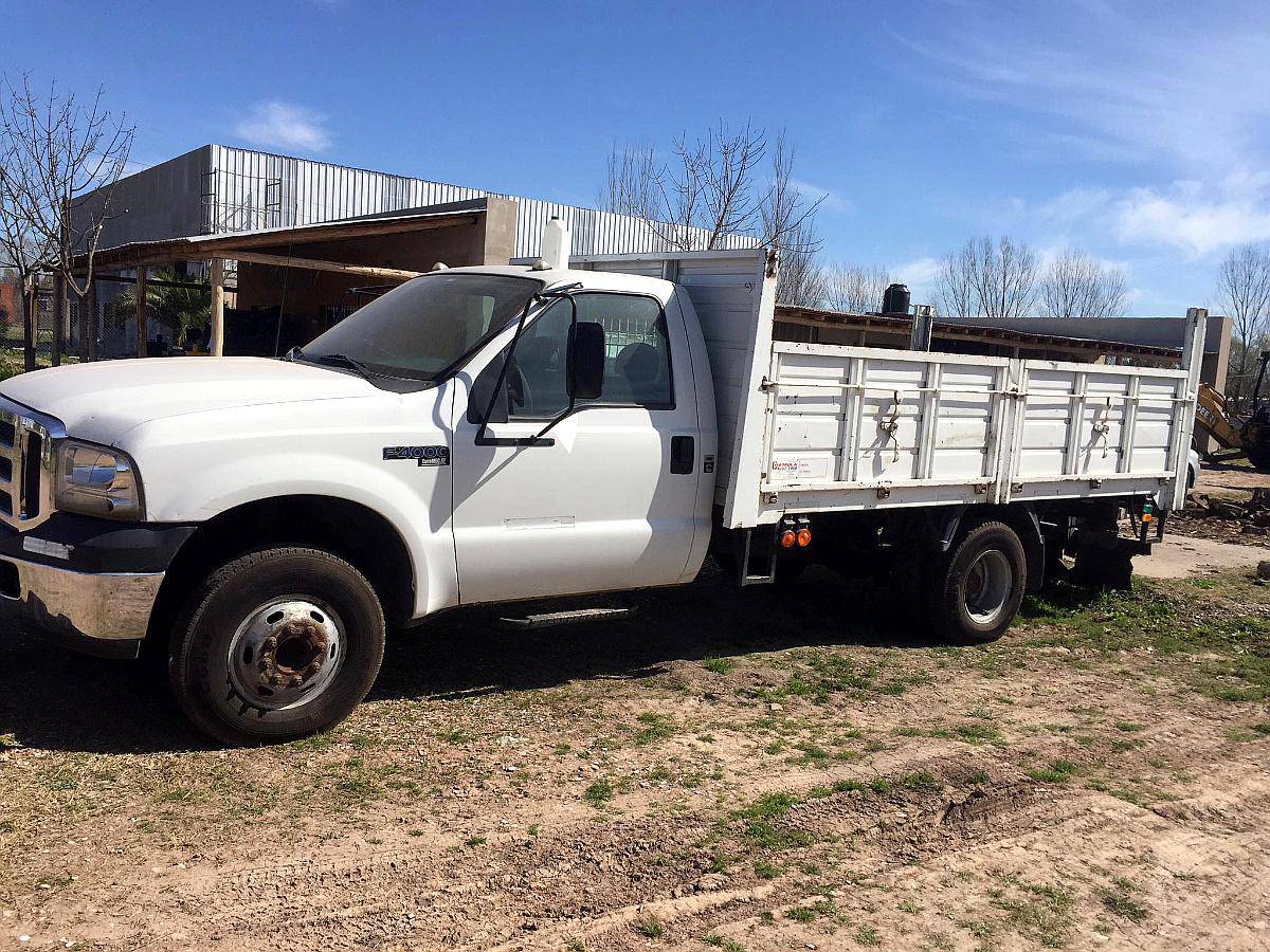 Ford F4000 año 2013 - km 189.000 - Año: 2013 - $ 2.500.000 - Agroads