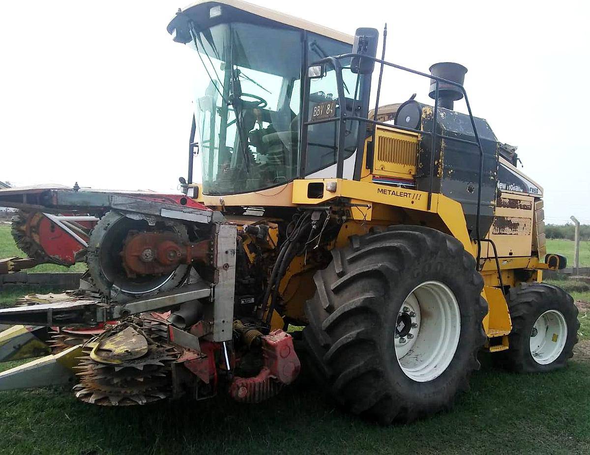 Picadora de Forraje New Holland FX60 - u$s 91.000 - Agroads