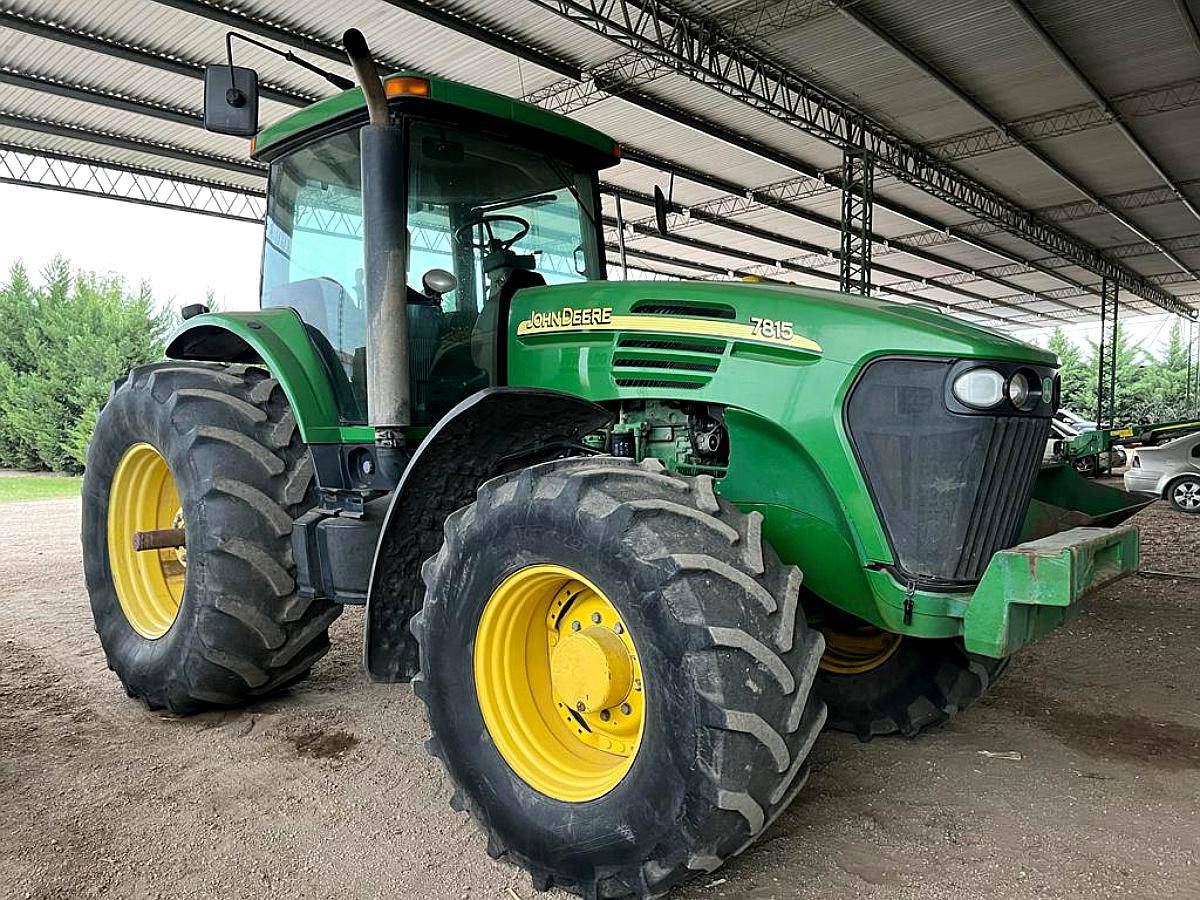 Tractor John Deere 7815 año 2008 EE UU - Año: 2006 - Agroads