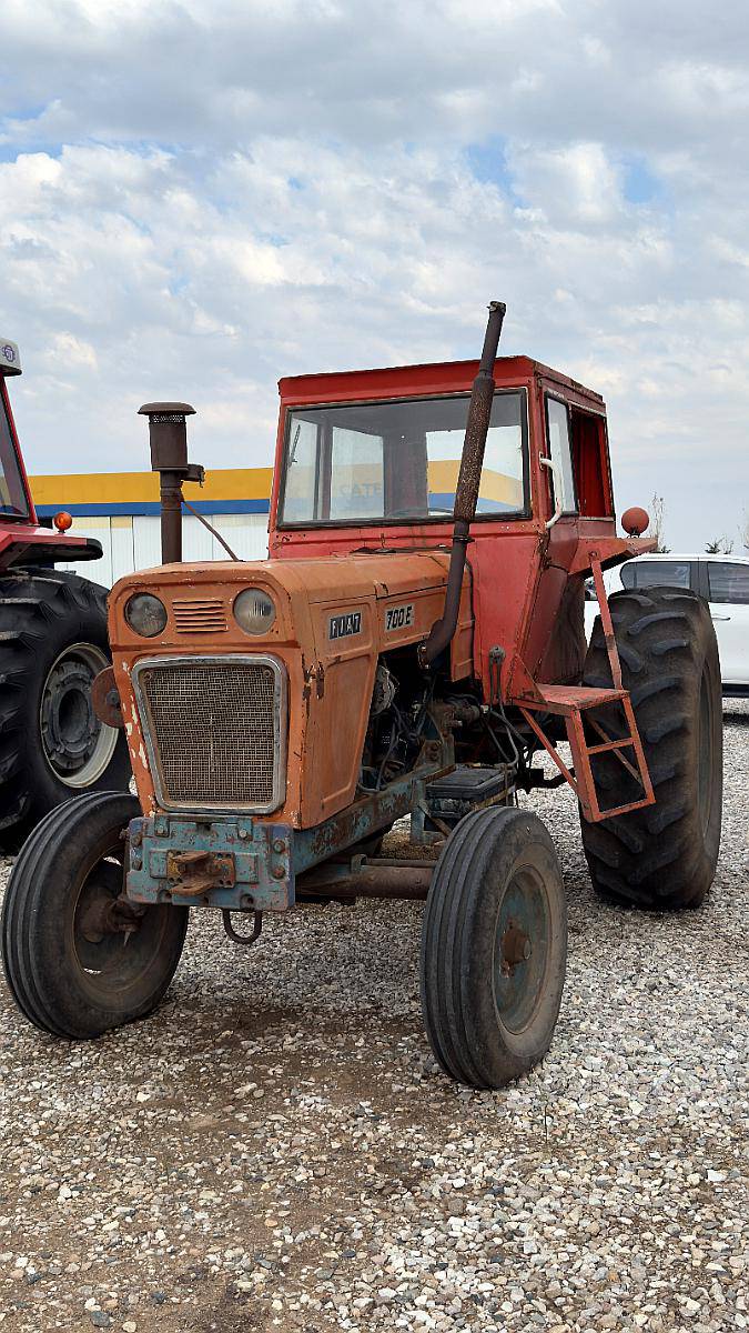 Tractor Fiat 700 e - u$s 7.200 - Agroads