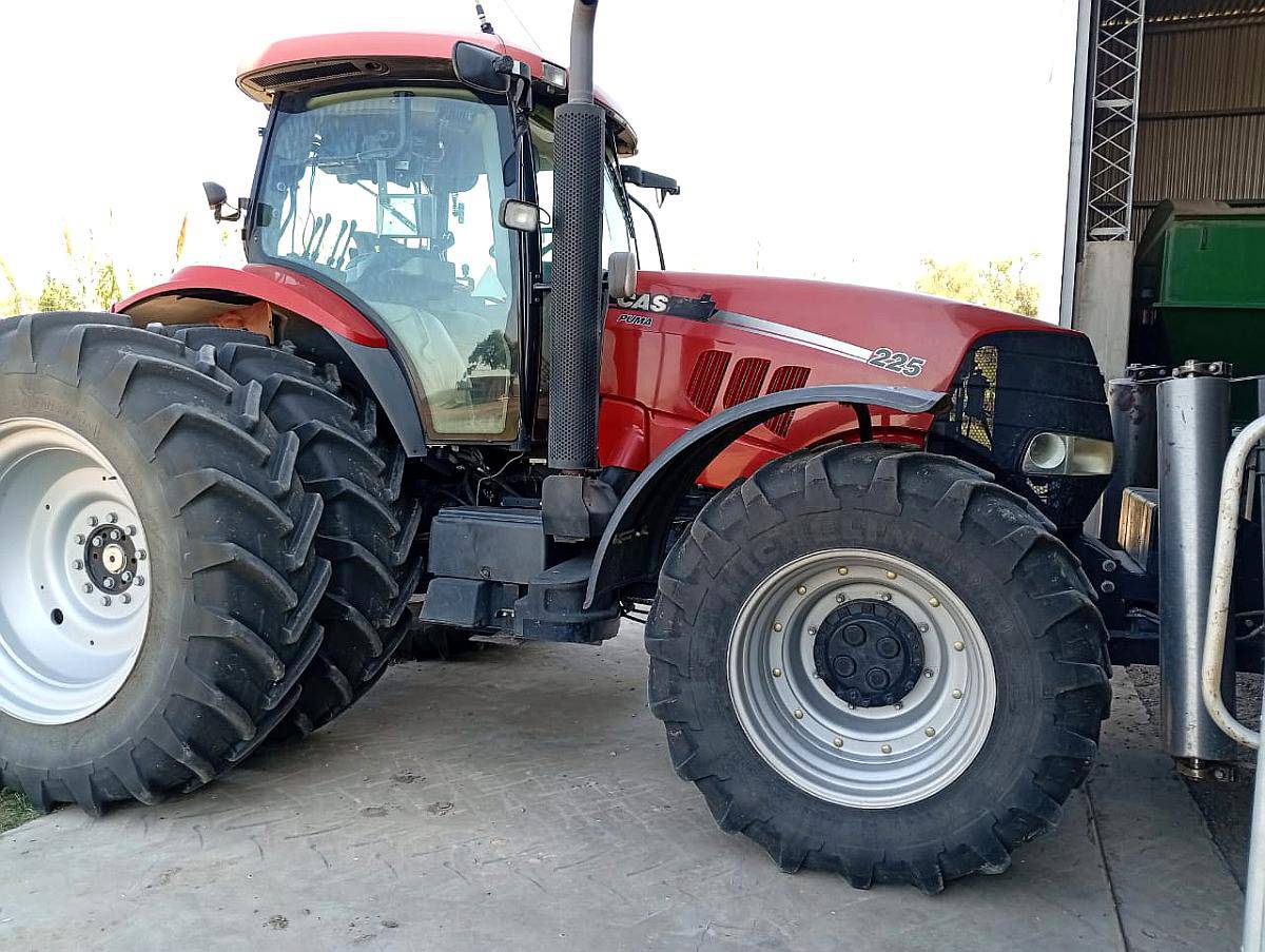 Tractor Case IH Puma 225 4wd Piloto - 2017 - 6300 Hs - Agroads