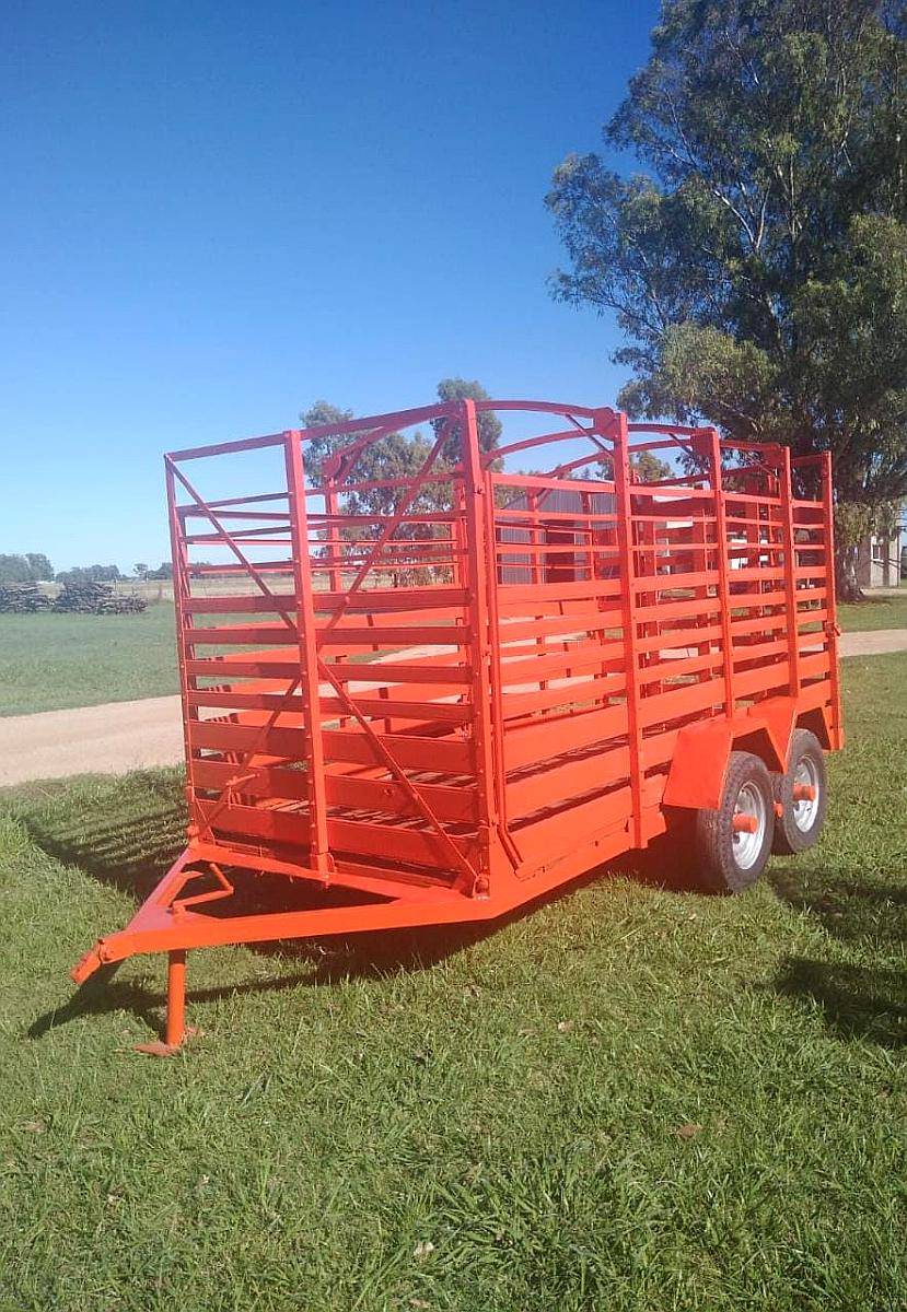 Carro Jaula de 4 Mts X 1,80 Mts. Disponible - Año: 2010 - Agroads