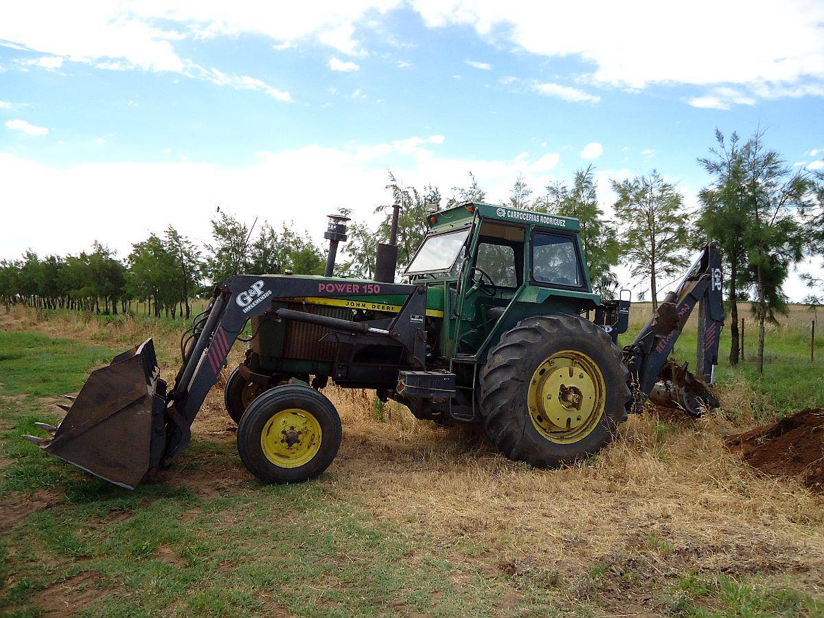 Vendo Tractor John Deere 3530 con Pala y Retro GYP Excelente - Agroads