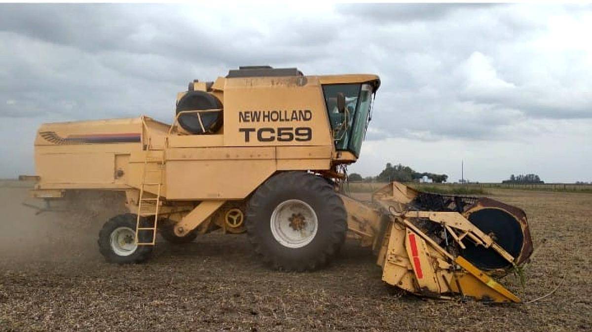 Cosechadora New Holland TC 59 - Año: 2003 - Agroads
