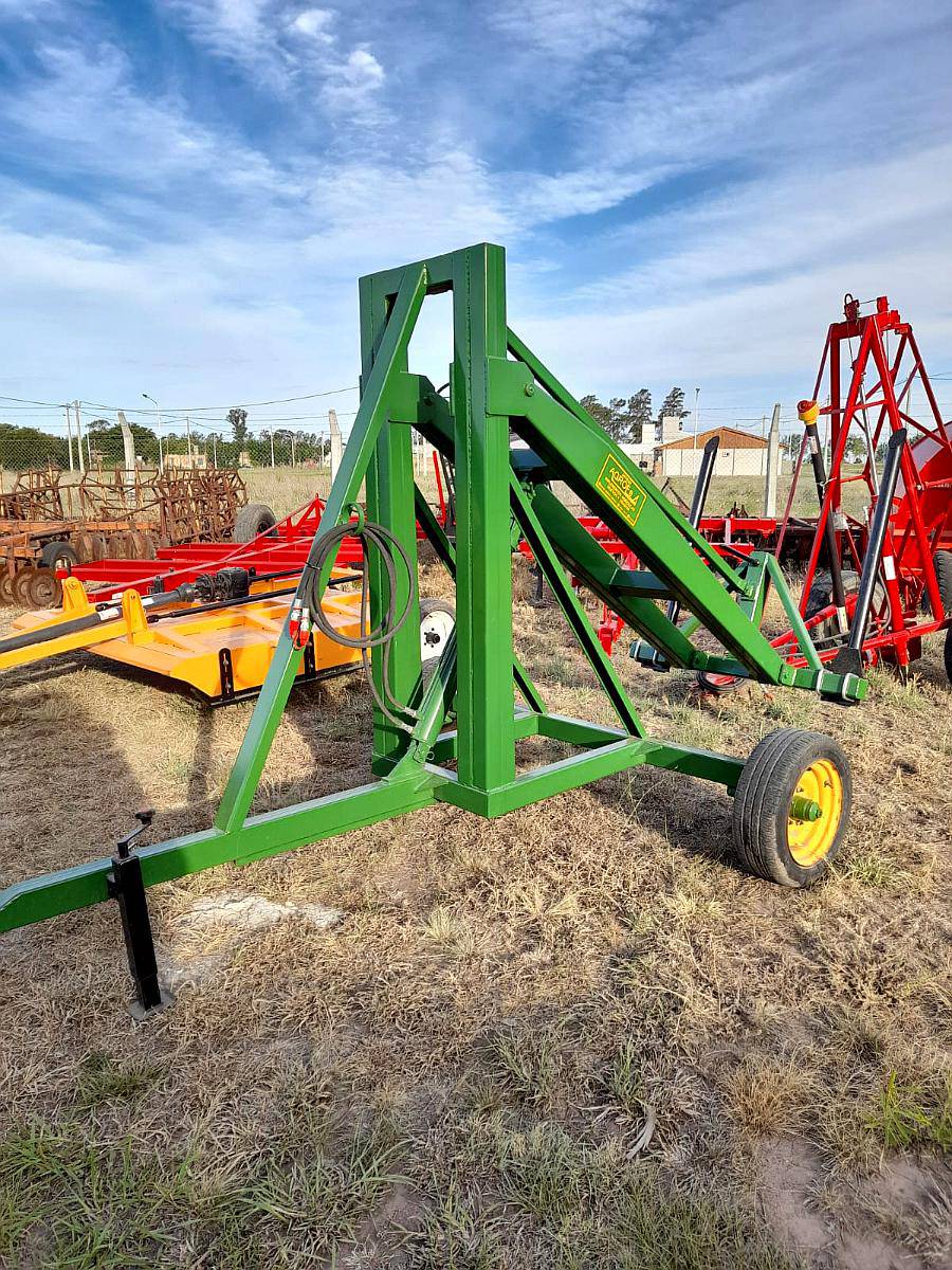 Pinche Elevador de Rollos - Año: 2022 - Agroads