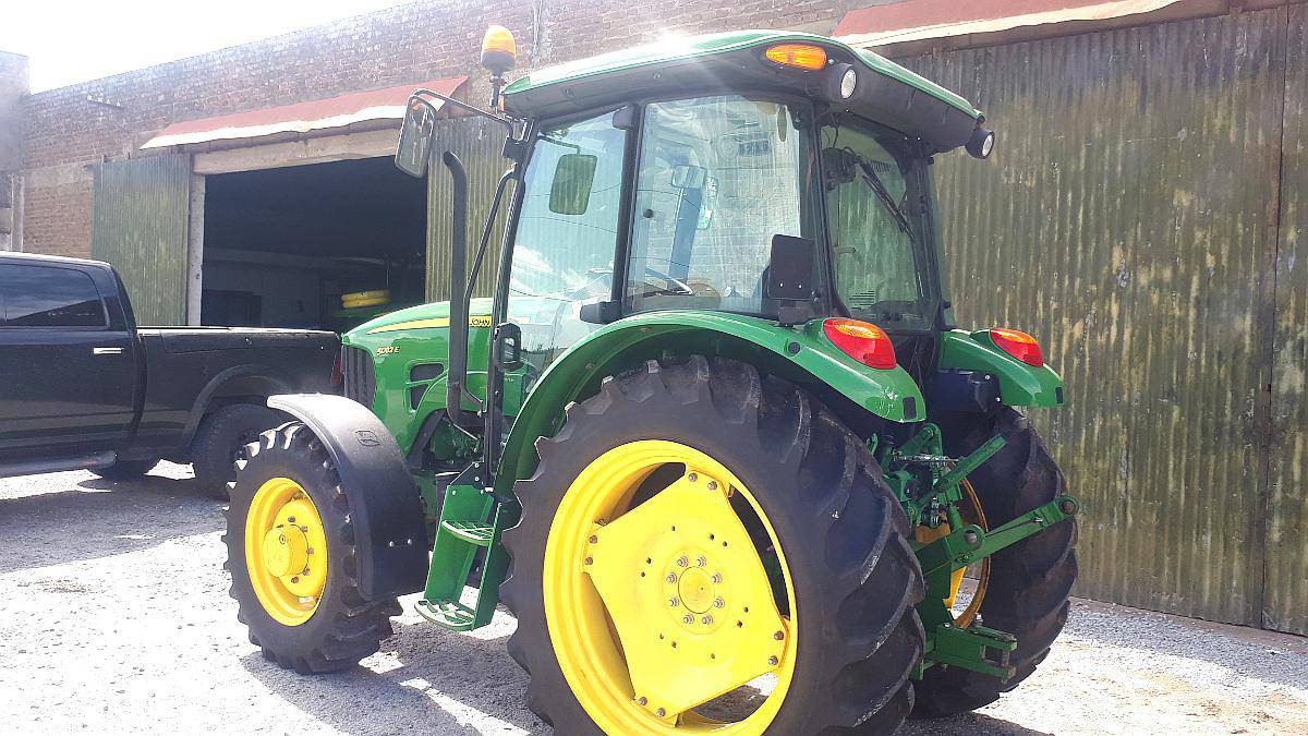 John Deere 5082e con 500 Hs - Año: 2022 - u$s 84.000 - Agroads