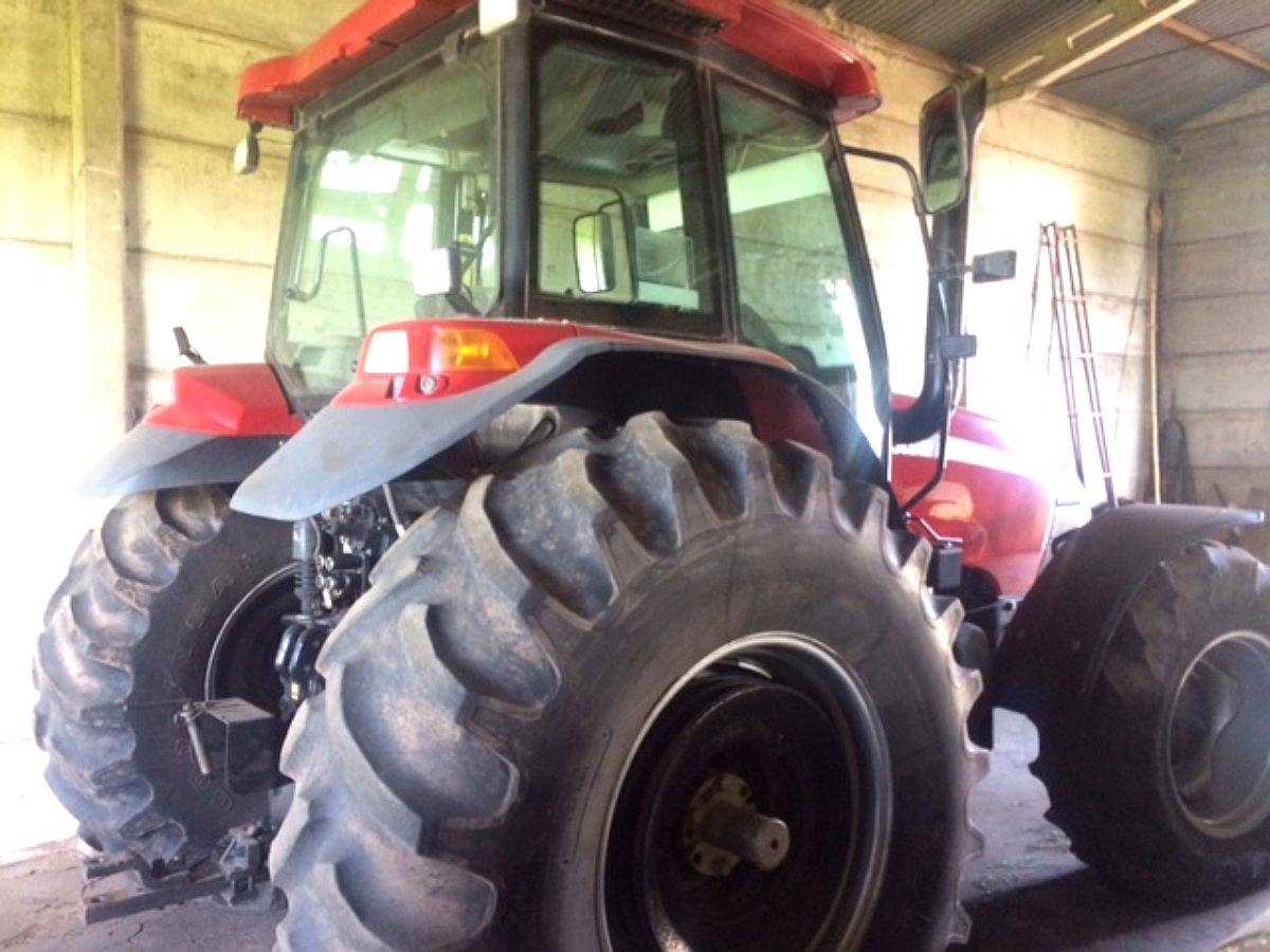 Tractor Case MXM 150 año 2007 con 2.300 Horas - Año: 2007 - Agroads
