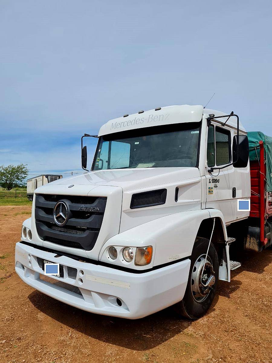 Mercedes Benz 1624 Atron Modelo 2014 con 493000 KM. Impecabl - Agroads