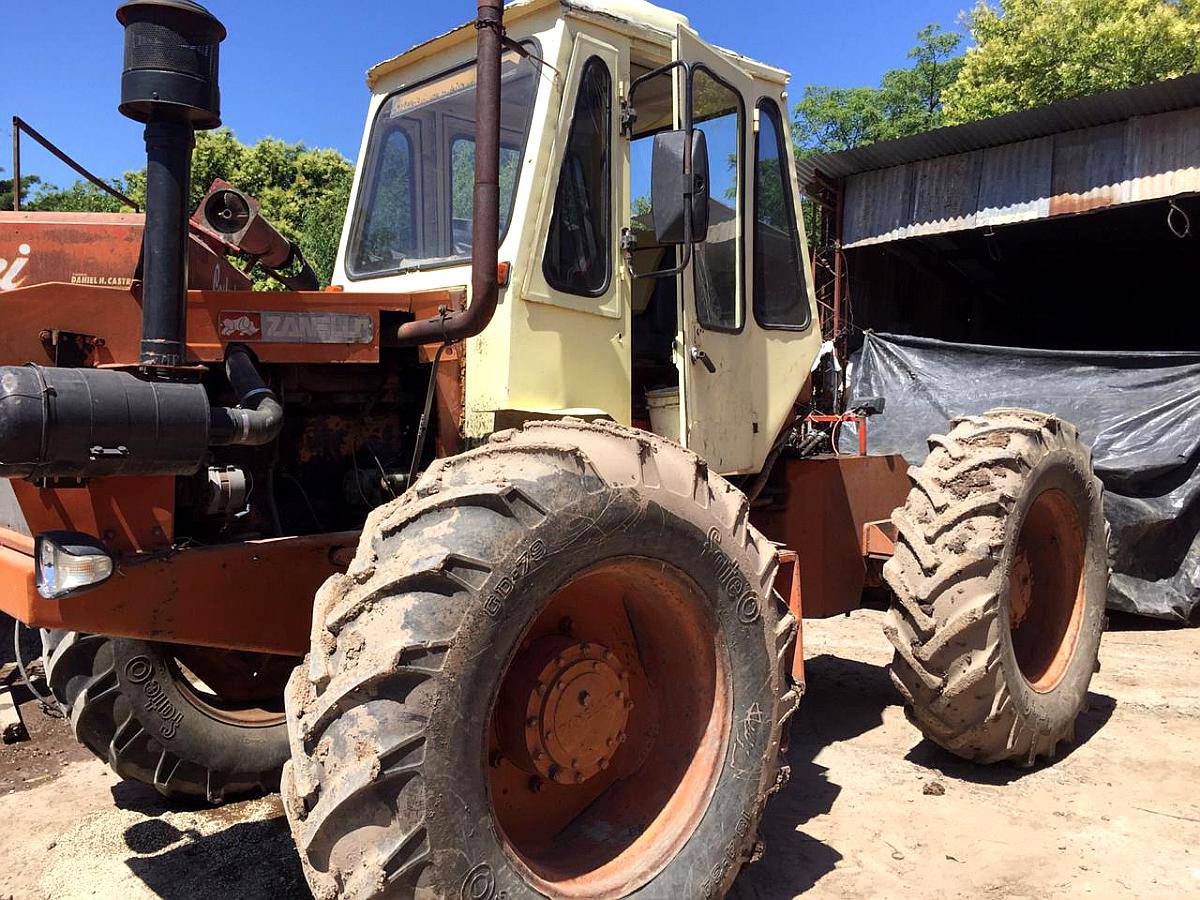 Zanello Articulado 4200 con Motor 1517 - Año: 1984 - Agroads