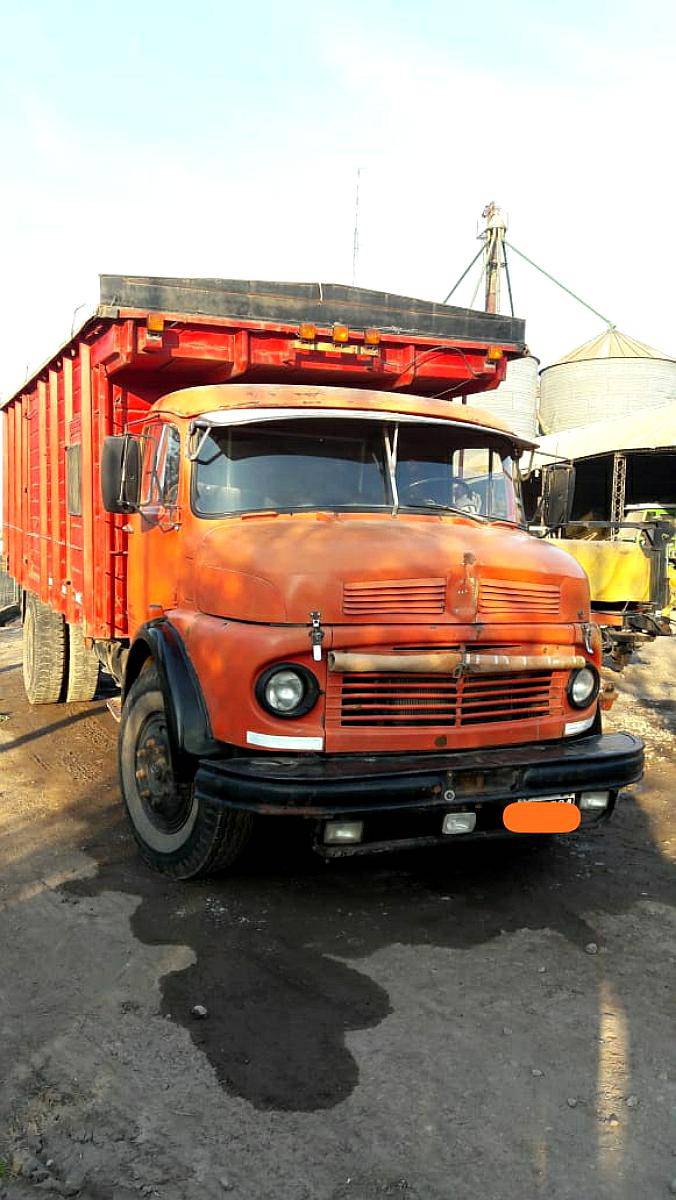 Vendo Mercedes Benz 1114 con Motor 1518 - Año: 1971 - Agroads