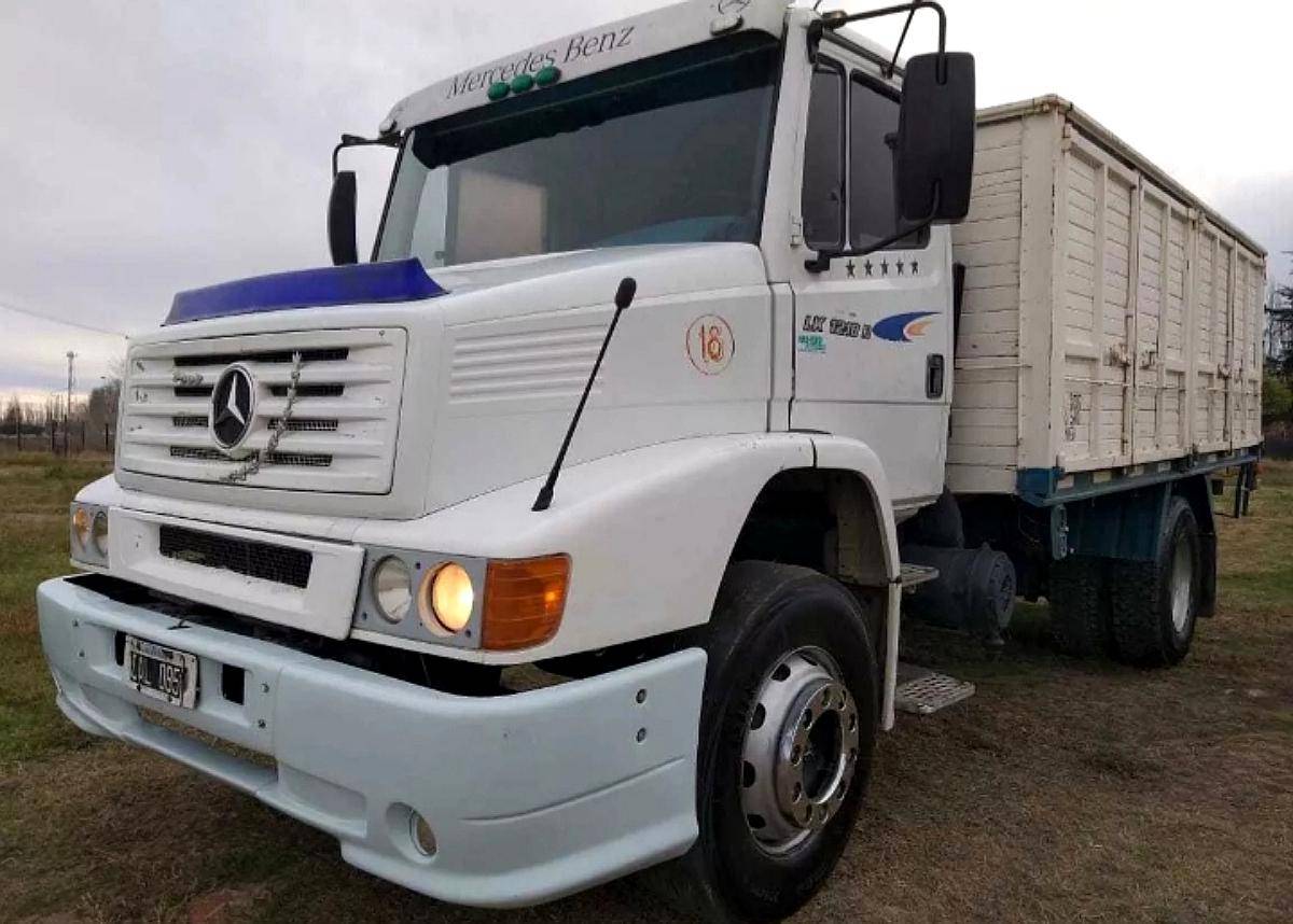 Mercedes Benz Carrosado 1218 Financio Titular - Año: 2000 - Agroads ...