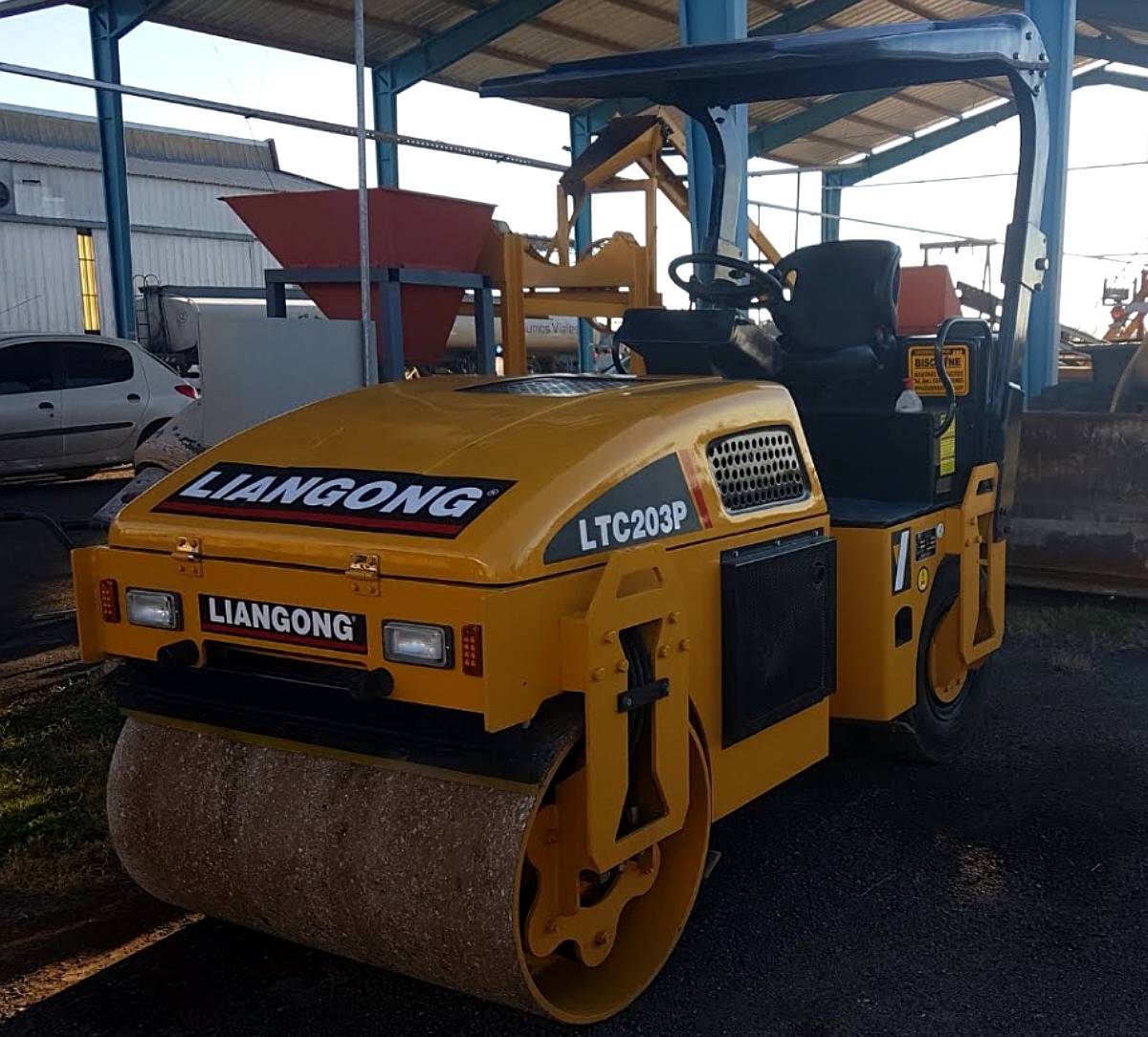 Compactador Combinado 3 Toneladas - Año: 2017 - u$s 33.000 - Agroads