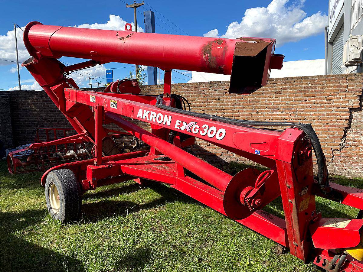 Extractora Akron EXG 300 Enrolla la Bolsa año 2012 - Agroads