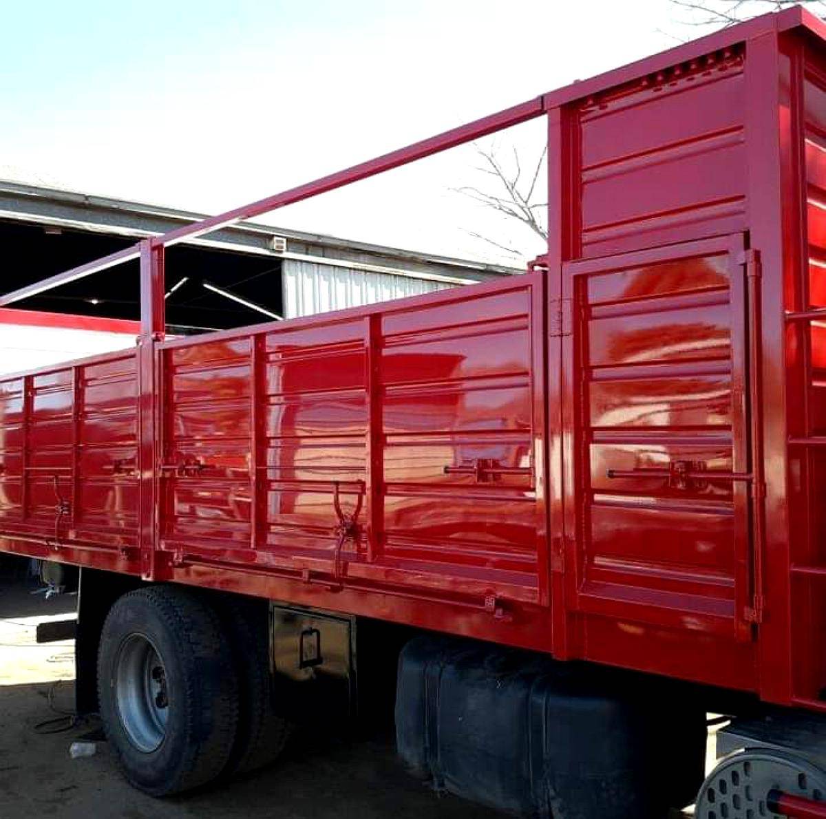 Carrocería D y M - $ 9.000.000 - Agroads