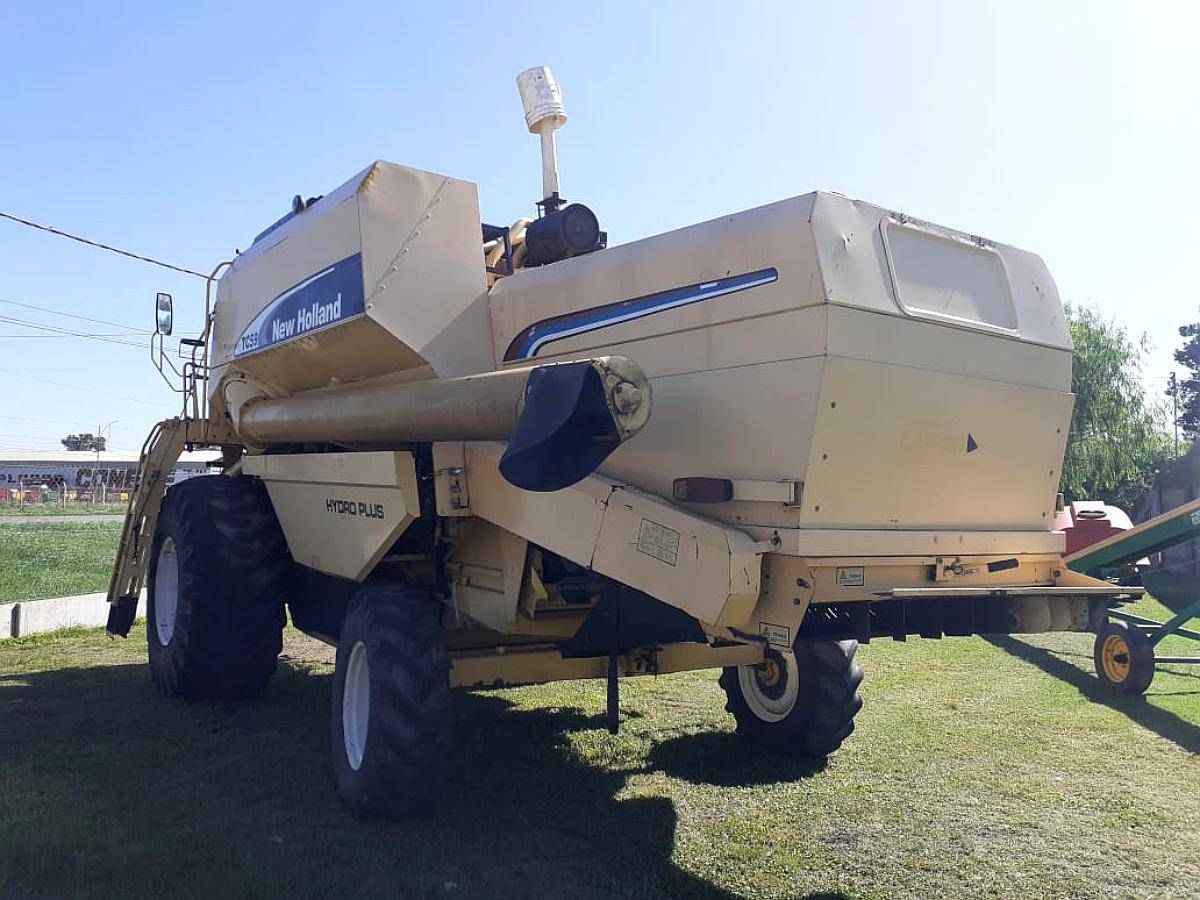 Cosechadora New Holland TC 59 - Año: 2004 - u$s 38.000 - Agroads