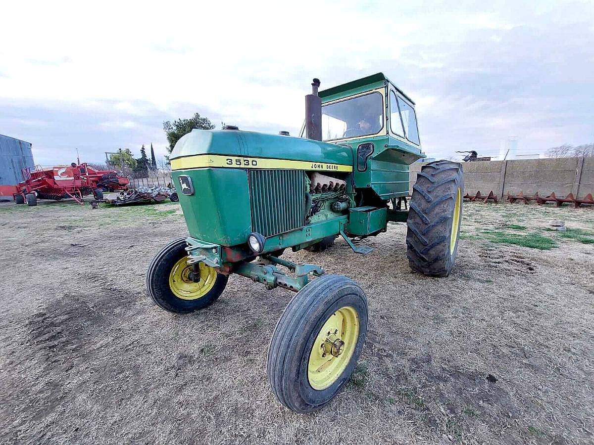 Tractor John Deere 3530, Tres Arroyos - Año: 1977 - Agroads