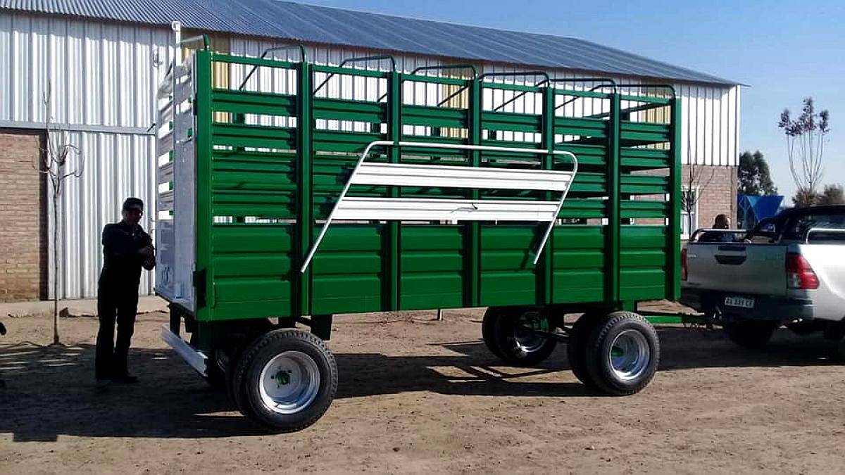 Carro Jaula con Enganche Baltren. - Año: 2021 - Agroads