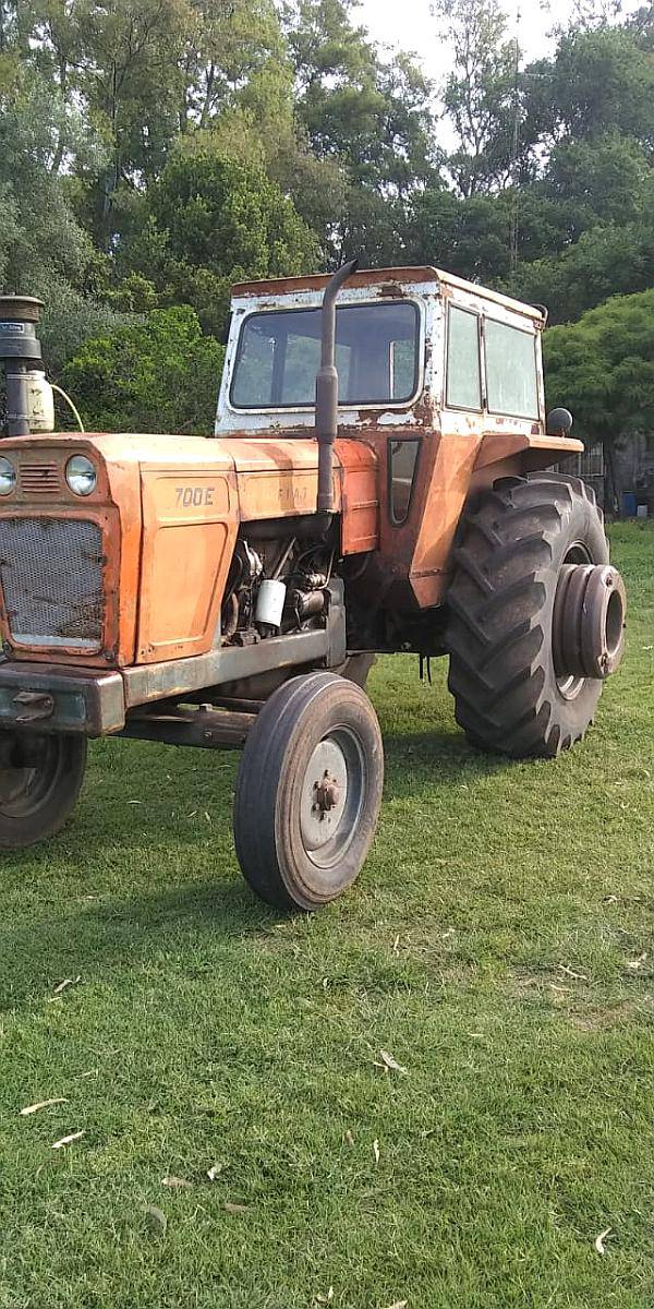Tractor Fiat 700 - año 1974 - Año: 1974 - u$s 12.000 - Agroads