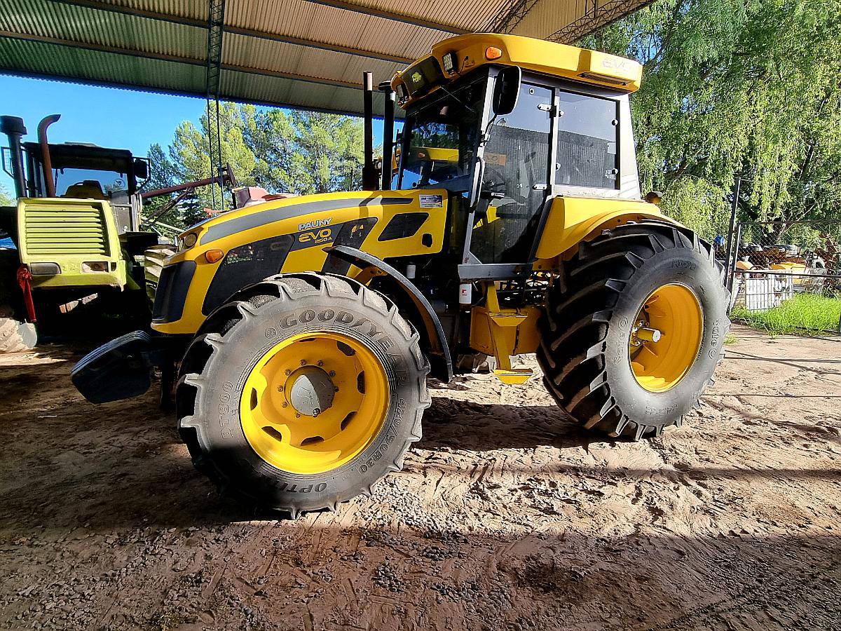 Tractor Pauny 250a Hidraulico Centro Cerrado - Año: 2017 - Agroads