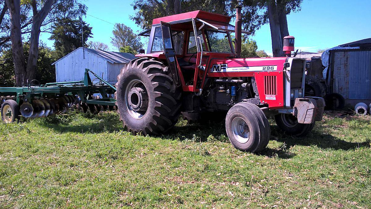 Massey Fergusson 296 con 140 HRS - Año: 1989 - u$s 25.200 - Agroads