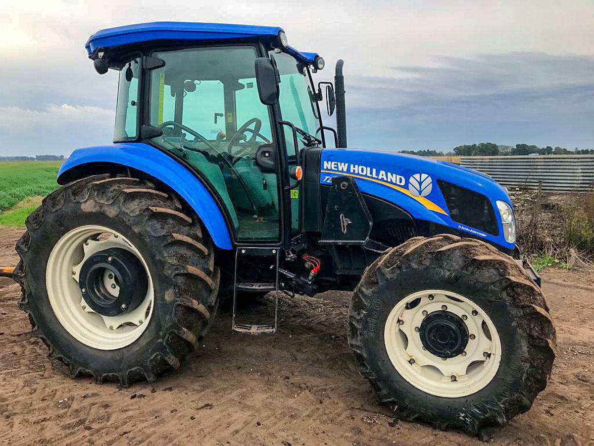 Tractor New Holland TD5 90s 2017 - 92 HP - con Pala - Agroads