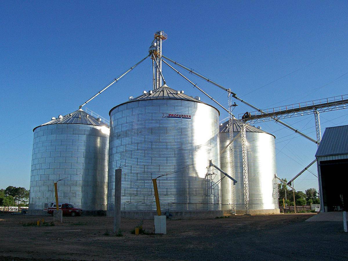 Silos para Base de Hormigón Hasta 5.000 TN. - Agroads