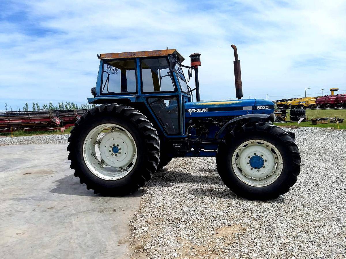 Tractor Ford 8030 año 1997 - Año: 1997 - u$s 28.900 - Agroads