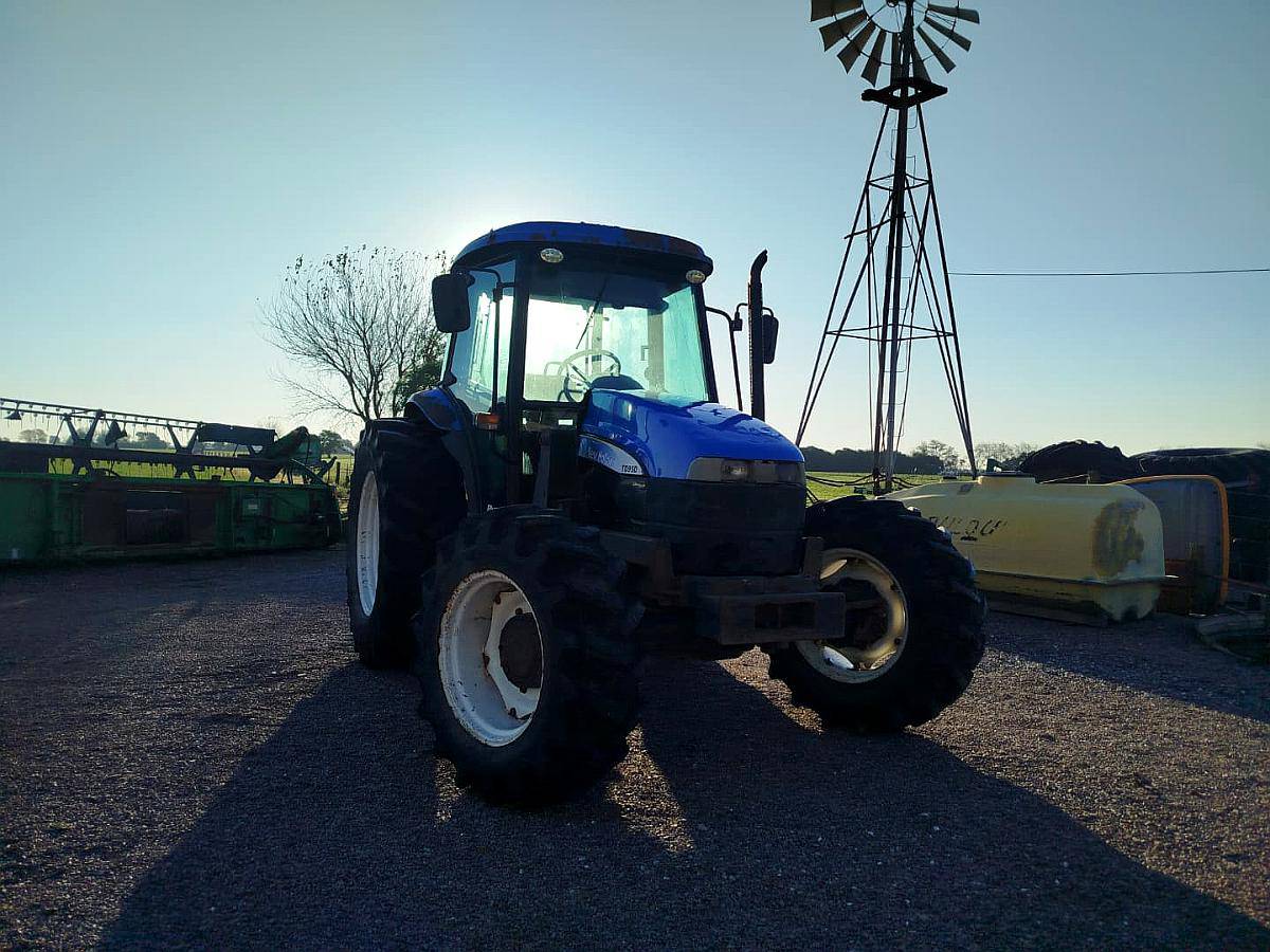 Tractor New Holland TD 95 D. 4X4 - Año: 2011 - $ 30.500.000 - Agroads
