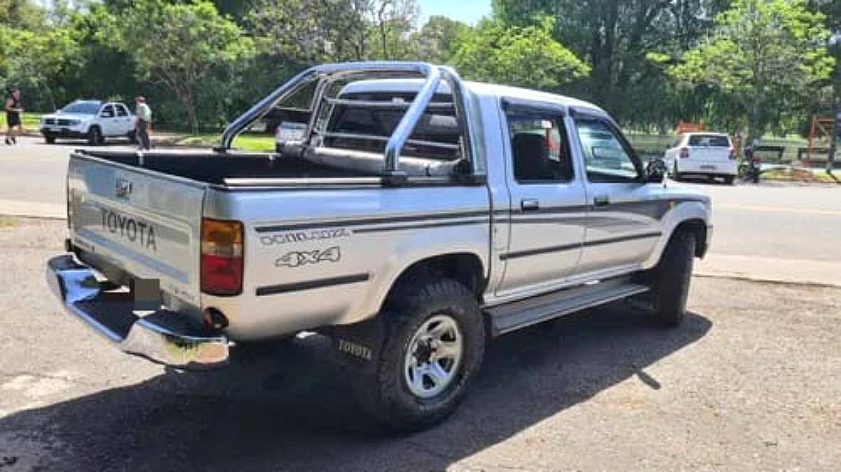 Toyota Hilux SRV 2003 4X4 3.0 - Año: 2003 - $ 4.000.000 - Agroads (cod ...