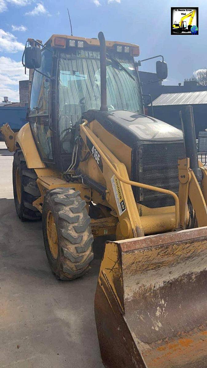 Pala y Retro Caterpillar 416e. - Año: 2015 - u$s 102.000 - Agroads