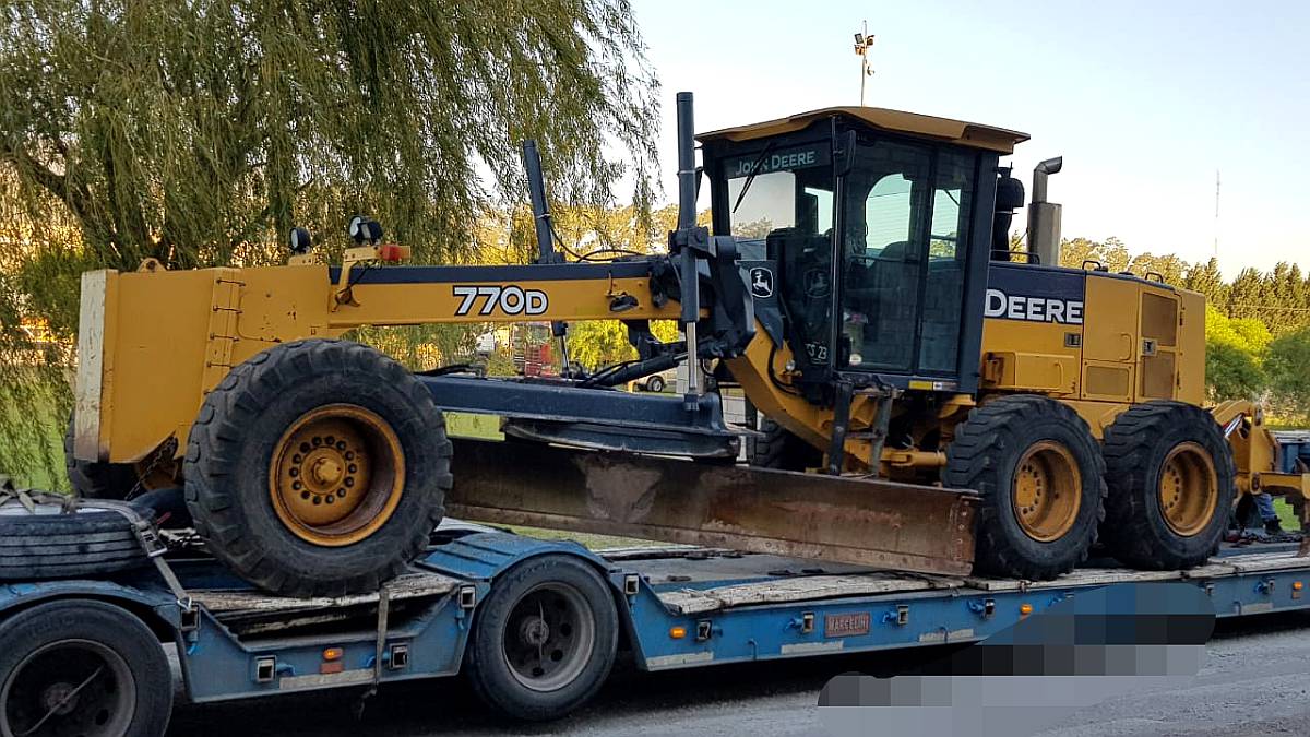 John Deere 770d 2008 6500 Horas - Año: 2008 - u$s 113.850 - Agroads